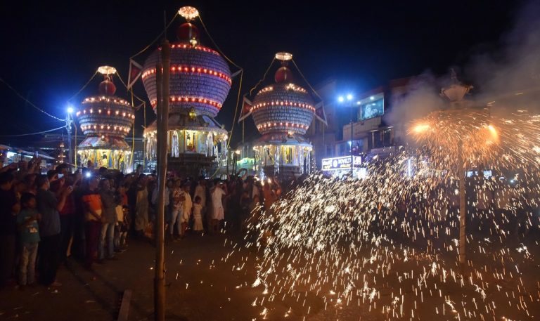 Brahma Rathotsava marks Makara Sankranti at Udupi Sri Krishna Matha ...