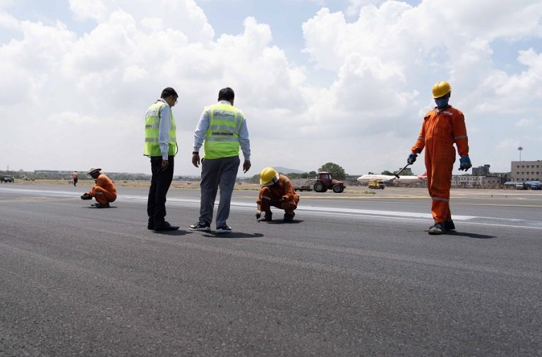 Mumbai’s CSMIA gets Monsoon ready; successfully completes runway ...